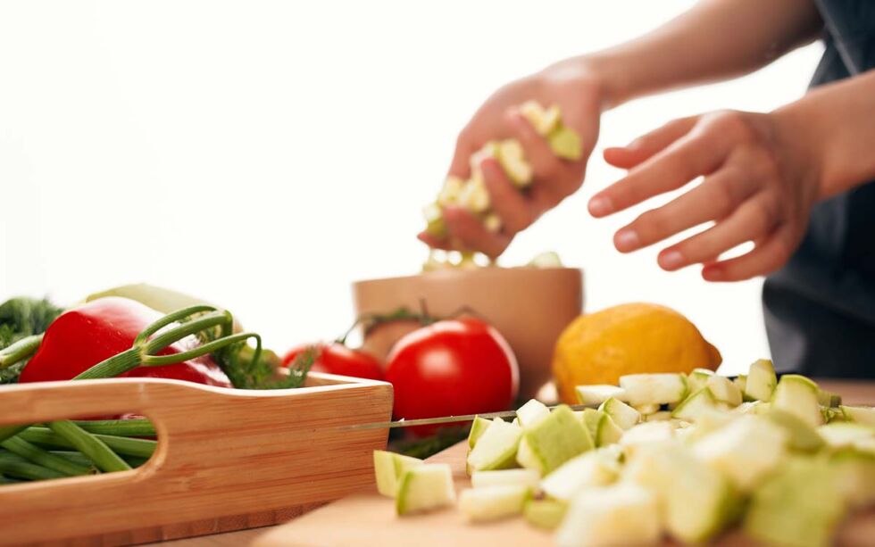Brunoise corte: domina la técnica en cocina | La Fallera
